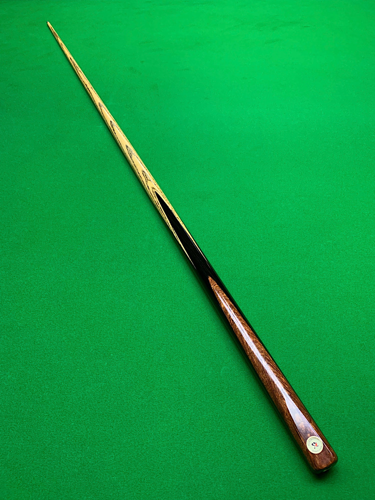 Robin Cook Handmade cue – Cueist147