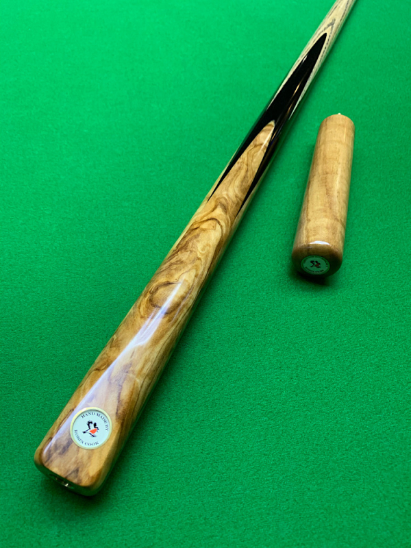 Robin Cook Handmade cue with badged 6” minibutt – Cueist147